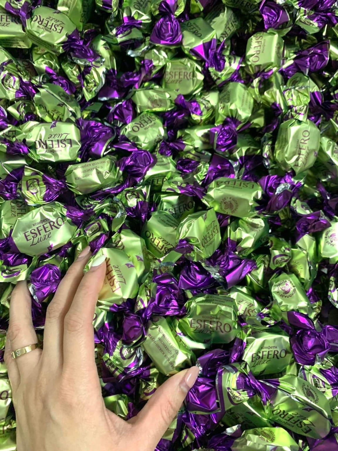 Kẹo dẻo Konti ESFERO LUXE Candy Nga – Thế Giới Đồ Nga